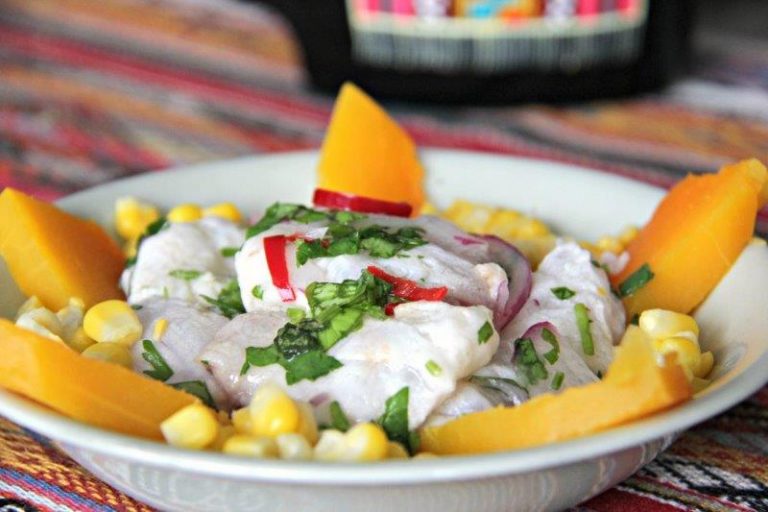 You Need to Know These 16 Lunch Menu Ideas for Friends | Compass & Fork
